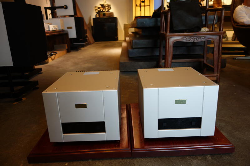 * 銘鋒音響社 * Goldmund TELOS 600 ... 後級擴大機 MONO ˙ 9成新 | 露天市集 | 全台最大的網路購物市集