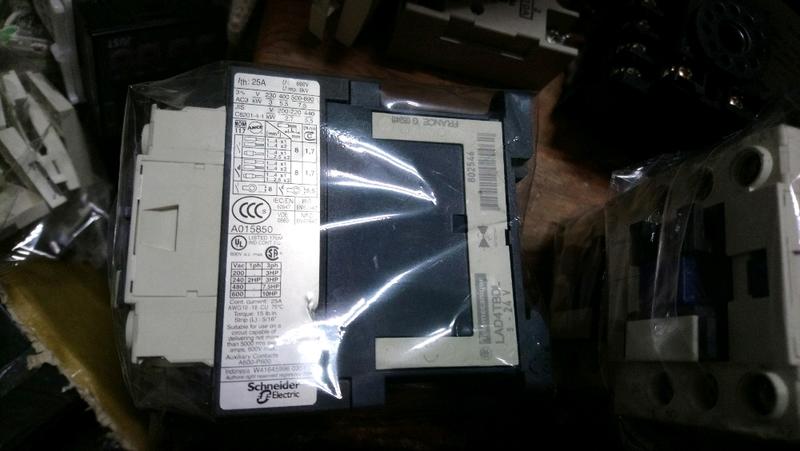 Schneider施耐德 電磁接觸器 LC1D126 LC1D18 LC1D066 BD BL直流線圈DC24V | 露天市集 | 全台最大的 ...