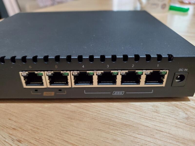 Buffalo 10G Switch HUB 交換器 lxw-10g2 / 2g4 | 露天市集 | 全台最大的網路購物市集