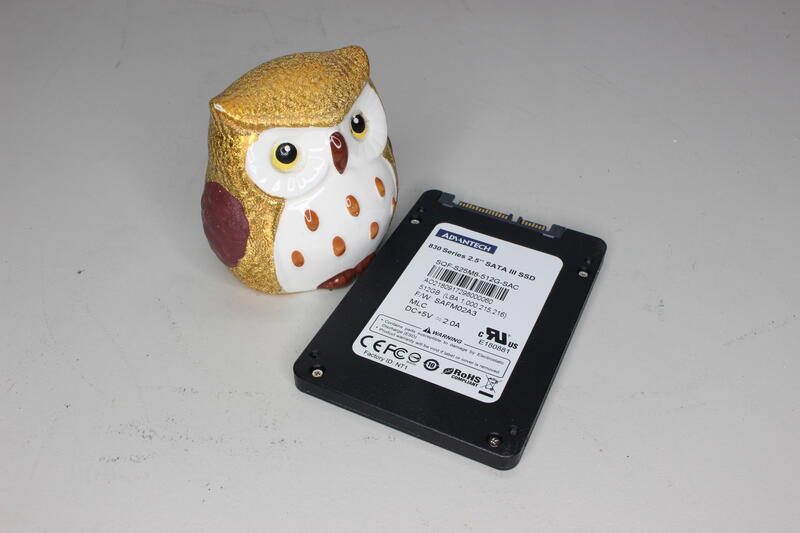 ADVANTECH SQF-S25M8-512G-SAC 512GB SATA MLC SSD 2.5" | 露天拍賣